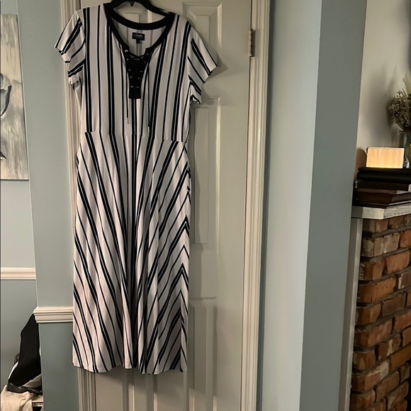 Chaps | Dresses | Chaps Black And White Aline Maxi Dress | Poshmark